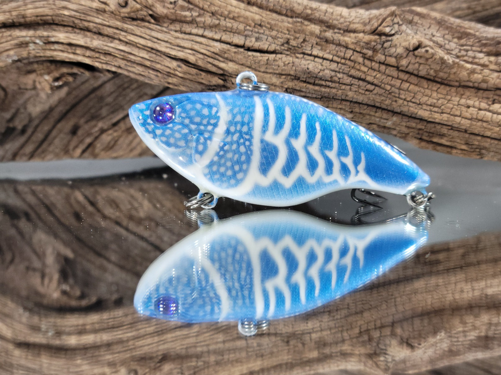 Buzzer Beater Style Lipless Crankbait - Blue Craw – Clyde's Cranks